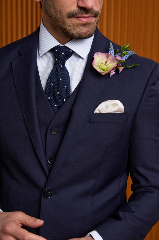 How To Tie A Tie – T.M.Lewin